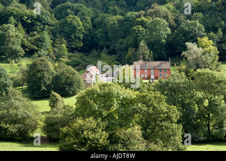 Holwell Farm in the delightfully named Cotswold valley of Ozleworth ...