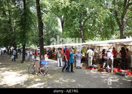 Berlin Boxhagener Platz Place Square Friedrichshain Kreuzberg Flohmarkt ...