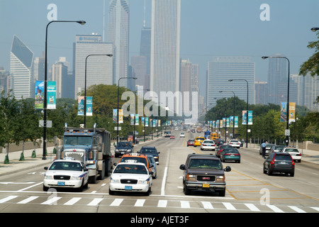 TRAFFIC LIGHT JUNCTION CHICAGO ILLINOIS UNITED STATES OF AMERICA USA ...