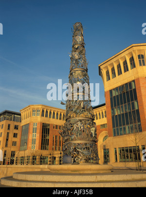 The "Blacksmith's Needle" sculpture, East Quayside, Newcastle upon Tyne ...