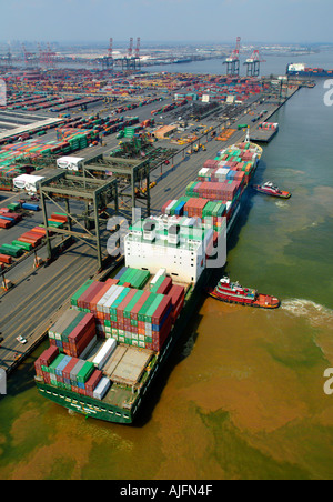 Evergreen Container Ship Tugs Docking at Terminal Port Elizabeth NJ ...