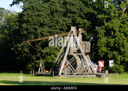 Warwick Castle is home to one of the world's largest Trebuchet, Warwick ...