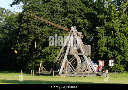 Warwick Castle is home to one of the worlds largest Trebuchet, Warwick ...