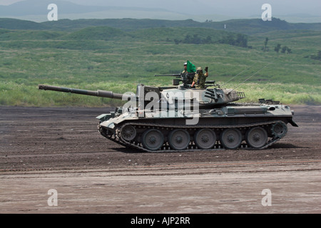 Mitsubishi Type 74 Main Battle Tank of the Japan Ground Self Defence ...
