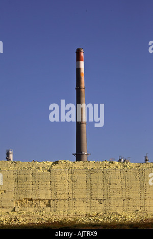 Shell Refinery plant S of Pincher Creek in southwestern Alberta Canada ...