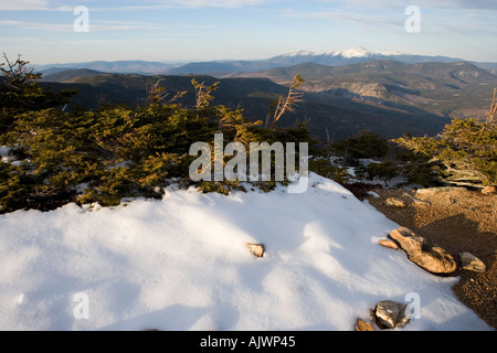 Mount Bond from Bondcliff Mountain in the Pemigewasset Wilderness in ...