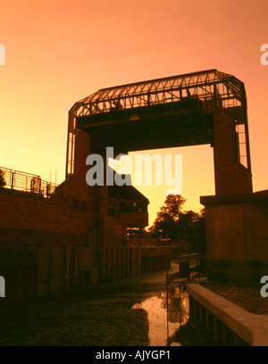 The Foss Barrier, part of the York flood defence barrier, which failed ...