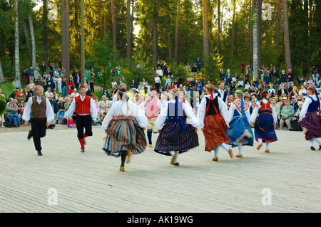 Folk dancing during traditional Midsummer festivities at Seurasaari ...