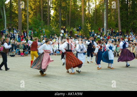 Folk dancing during traditional Midsummer festivities at Seurasaari ...