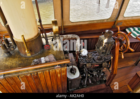 Steam engine room on steam ship SS Shieldhall Stock Photo - Alamy