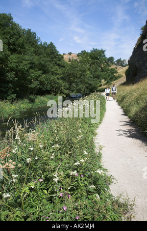 DOVEDALE gorge River Dove with path near Tissington Spires in White ...