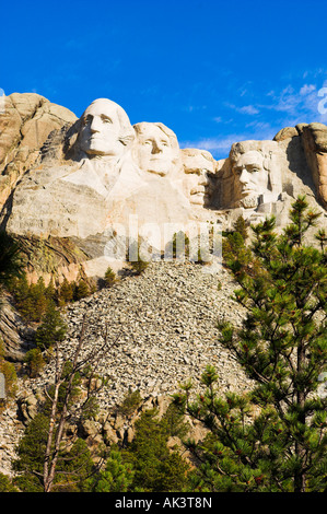 Tourist viewing Mt Rushmore at the visitors center in South Dakota ...