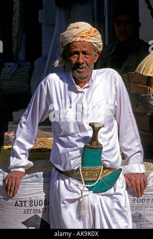 Portrait of a Yemeni man wearing a traditional keffiyeh, shoulder ...
