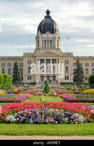 Queen Elizabeth II Statue and Centennial Gardens Provincial Capital ...