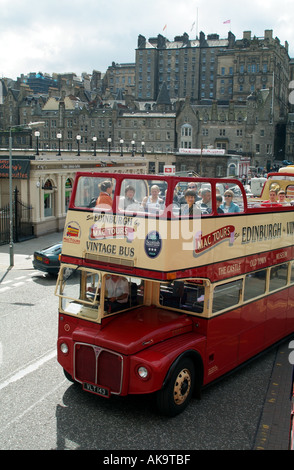 Edinburgh vintage open top tour bus parked in St Andrews Square Stock ...