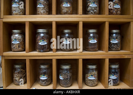 Labeled spice rack Stock Photo - Alamy