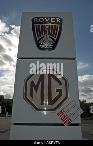 MG Rover dealer closed and boarded up after the collapse of the Rover ...