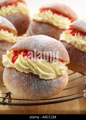 Devon split buns on a cooling rack traditional teatime editorial food ...