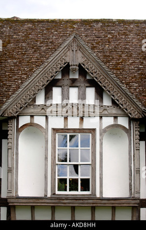 ORNATELY CARVED FASCIA ON TIMBER FRAMED ROOF GABLES AT RUDHALL MANOR ...