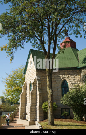 The Grand Army of the Republic (G.A.R.) hall features an altar ...