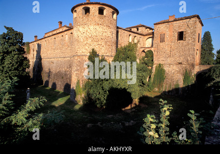 Castle of Agazzano. Emilia-Romagna. Italy Stock Photo: 144541387 - Alamy