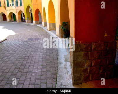 Main square, Borgo Rotondo historic centre, Varese Ligure, Ligury ...