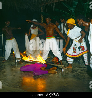 Jamaica Limbo dancing Stock Photo - Alamy