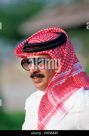 Crown Prince of Bahrain Sheikh Salman bin Hamad Al Khalifa (L) and head ...