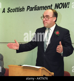 The late Labour leader John Smith with his eldest daughter Sarah, at ...