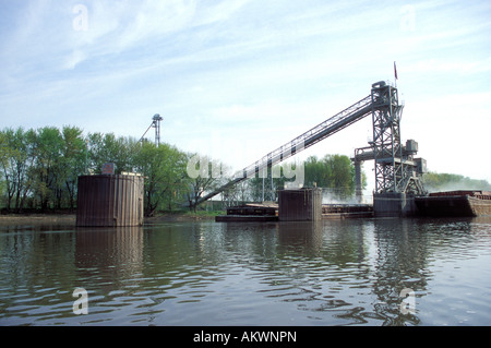 Grain loading facility and barges along the Illinois River In Stock ...