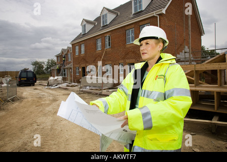Woman surveyor inspecting a new development Stock Photo: 4924671 - Alamy