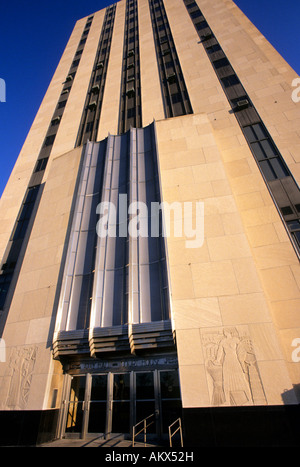 ST. PAUL CITY HALL AND RAMSEY COUNTY COURTHOUSE IN DOWNTOWN ST.PAUL ...