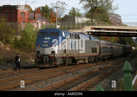 Amtrak General Electric Genesis Diesel Locomotive Stock Photo - Alamy