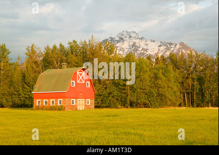 Red barn in Skyview Ranch Palmer Alaska Stock Photo - Alamy