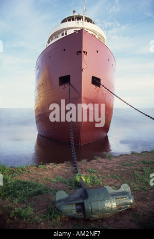 Hull of ship Stock Photo - Alamy