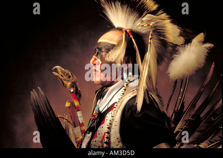 Native American Indian, lakota Sue warrior Stock Photo - Alamy