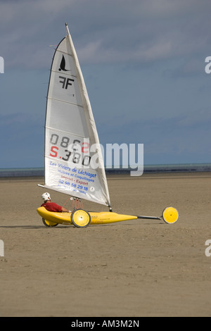 Land yacht racing on sands Cherruieux Brittany France Stock Photo - Alamy