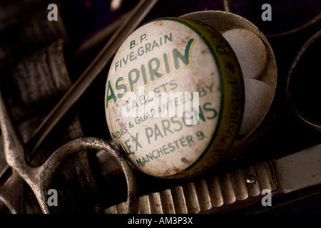 Aspirin tin box Stock Photo - Alamy