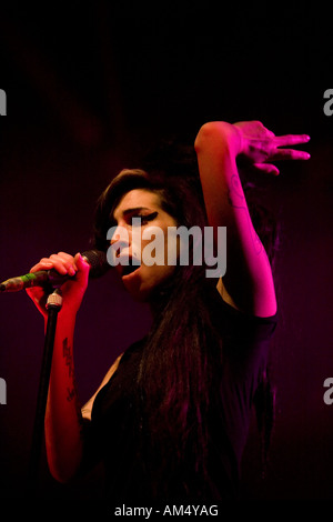 Amy Winehouse performing live Stock Photo - Alamy