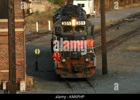 Guilford Rail System Freight Locomotives East Deerfield MA Railroad ...