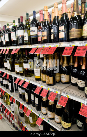Wine and champagne isle at a liquor store Stock Photo - Alamy