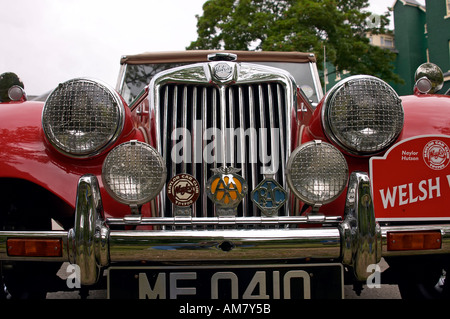 Naylor Hutson TF 1700 sports Car in front of Metropole Hotel ...