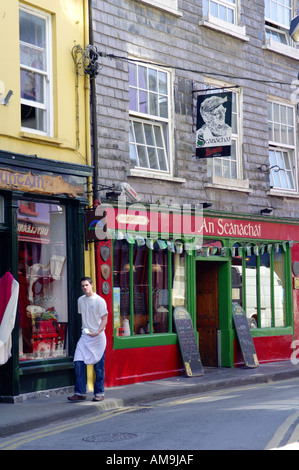 The An Seanachai The Storyteller pub restaurant in Market Street ...