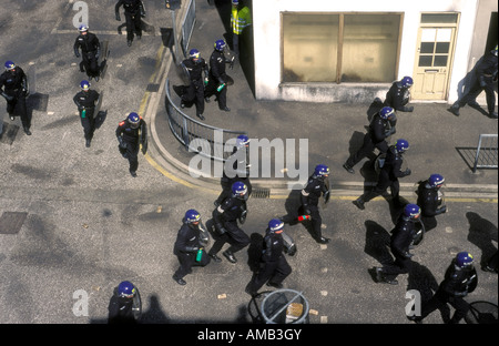 Metropolitan Police Officers undergoing Public Order Training, Hounslow ...