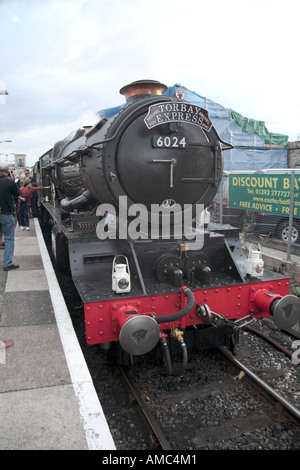 Steam locomotive 6024 King Edward I a GWR 6000 class engine during her ...
