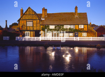 Tudor Cottage Aldbury Hertfordshire Stock Photo - Alamy