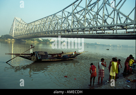 India, West Bengal, Kolkata, Armenian Ghat, Hooghly river ferries ...