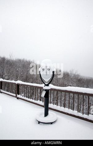 A look at the notch, White Mountain National Forest, Crawford Notch ...