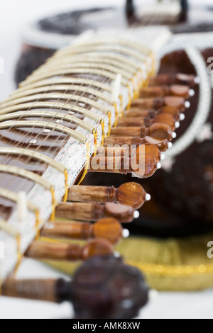 Sitar neck and strings. India Stock Photo - Alamy