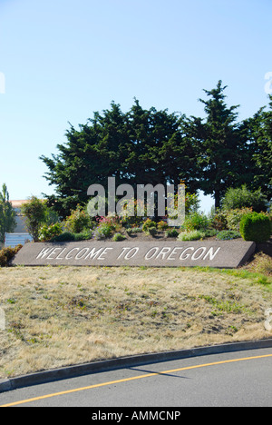 Oregon Border State Welcome Sign, Idaho, 1990 Stock Photo - Alamy